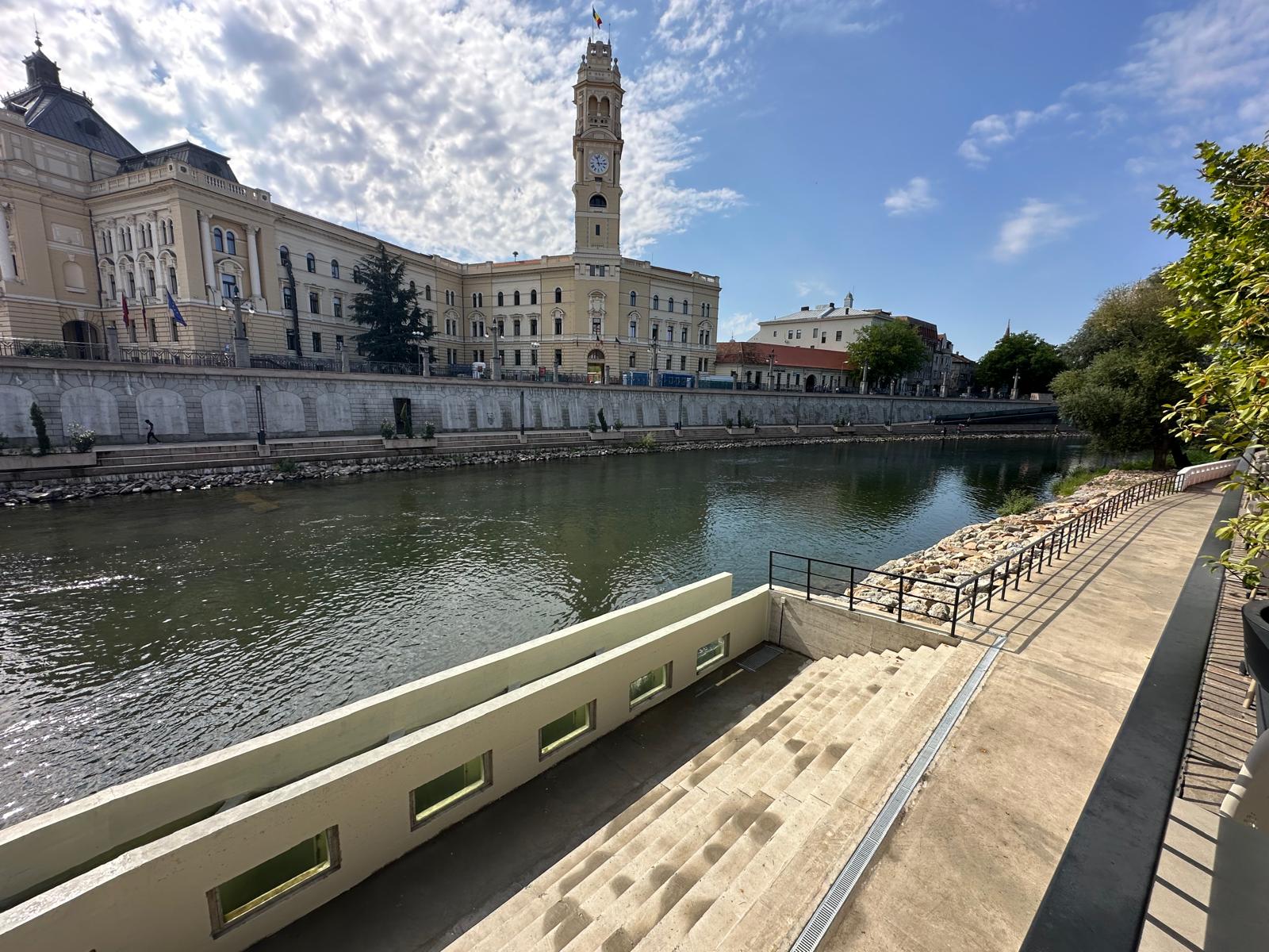 Recepție finalizată: Crișul Repede are maluri consolidate și promenadă ...